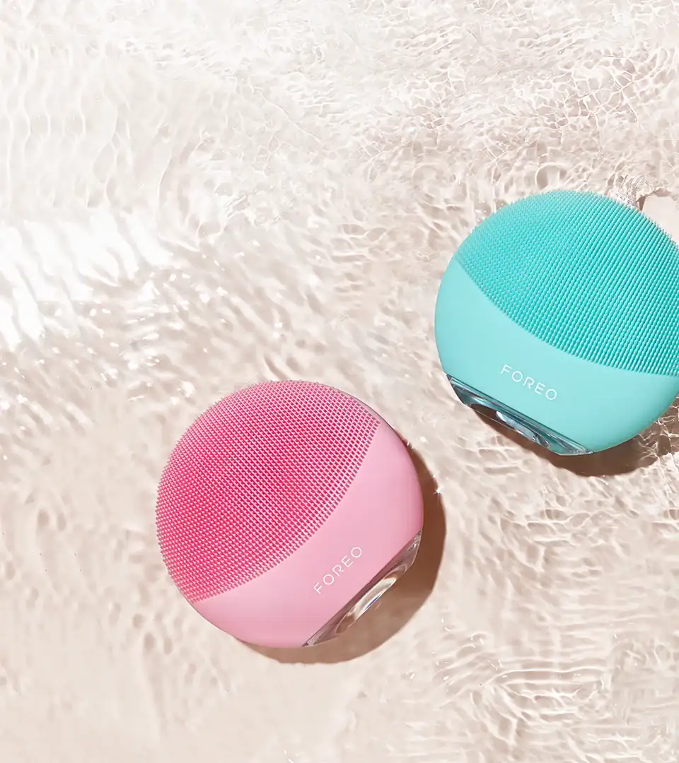 FOREO l Feel amazing with our skincare and oral care devices